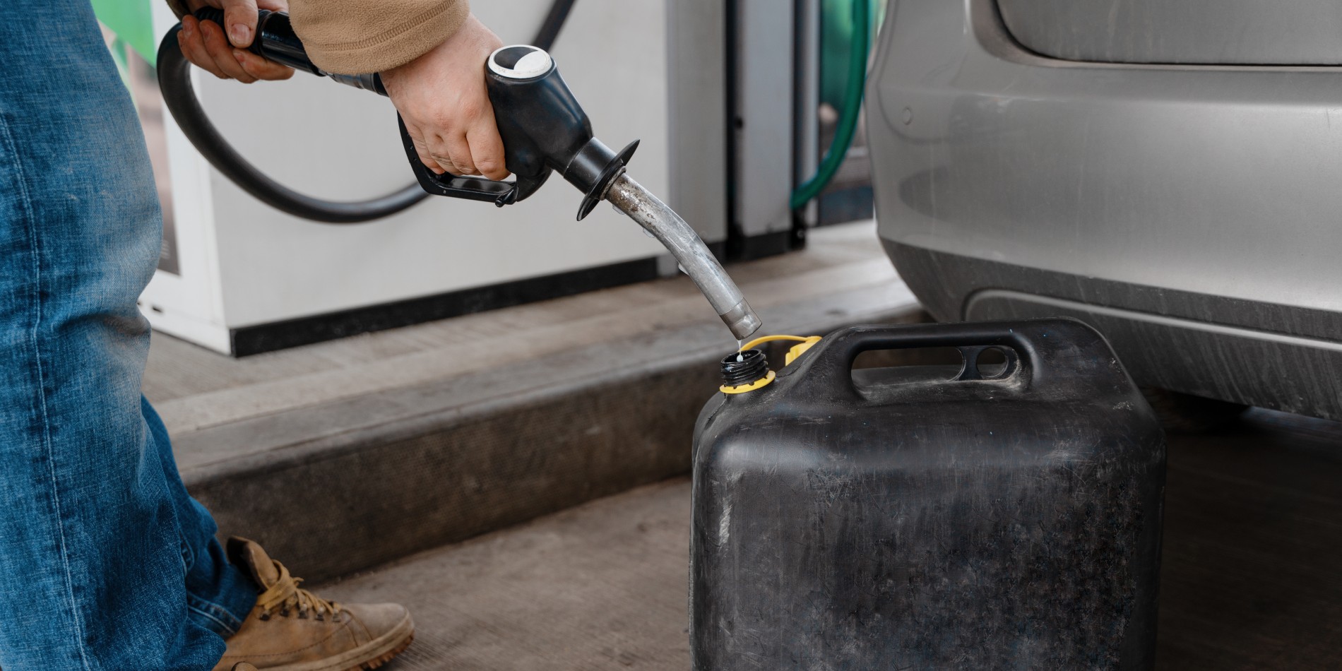 Fuel Theft Prevention to evaluate Fill ups and Use Traceability